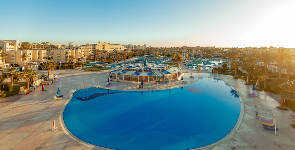 Royal Lagoons Aqua Park Resort & Spa 5* - Mer Rouge - Jusqu'à -70% ...