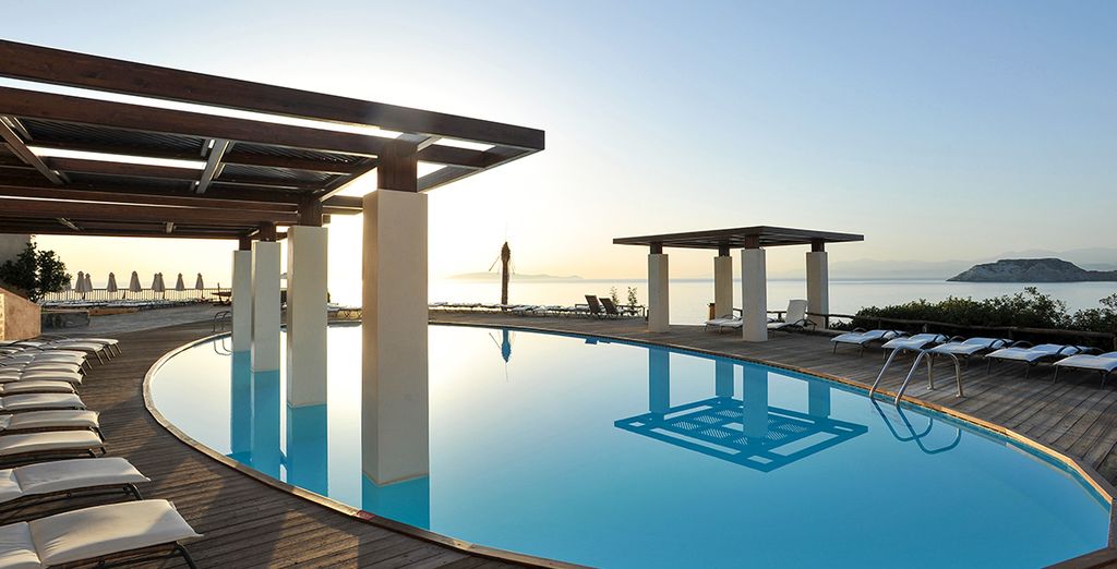 Sea Side Resort & Spa 5* - Crete - Up to 70% off | Voyage Privé