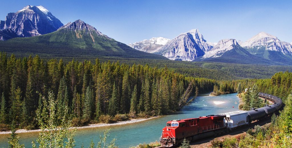 9-night tour: Eastern Canada's major cities by train - Toronto - Up to ...